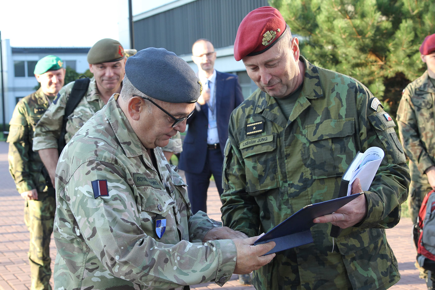 New Chairman of the Military Committee visits JFTC :: JFTC - NATO
